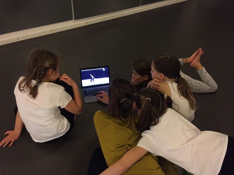 10. Body alphabet – Kids Atelier